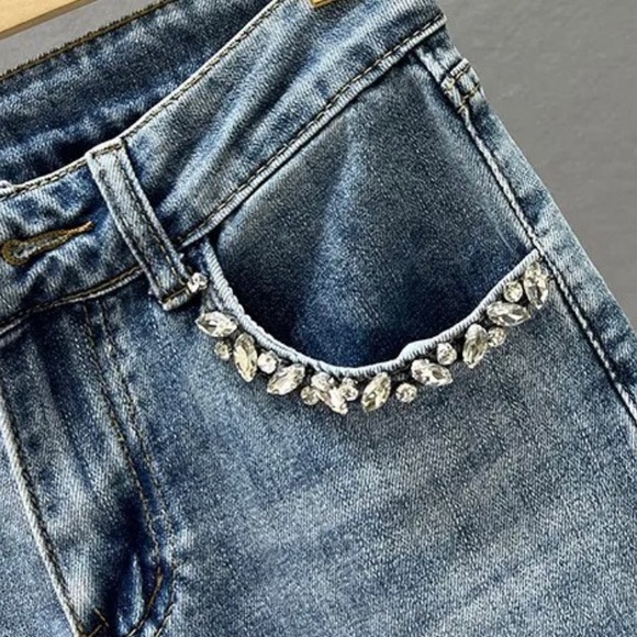 Lena Vie Boutique | Jeans | Le Petit Coeur Faded Open Heart Swarovski ...